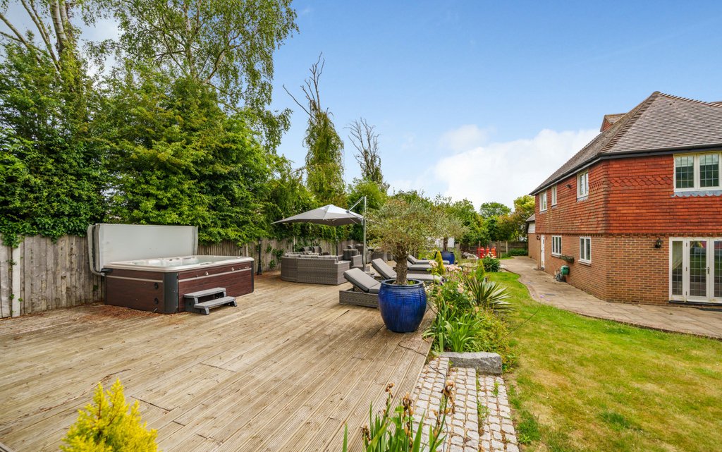 5 Bedroom house for sale in Brownings Orchard, Rodmersham ...