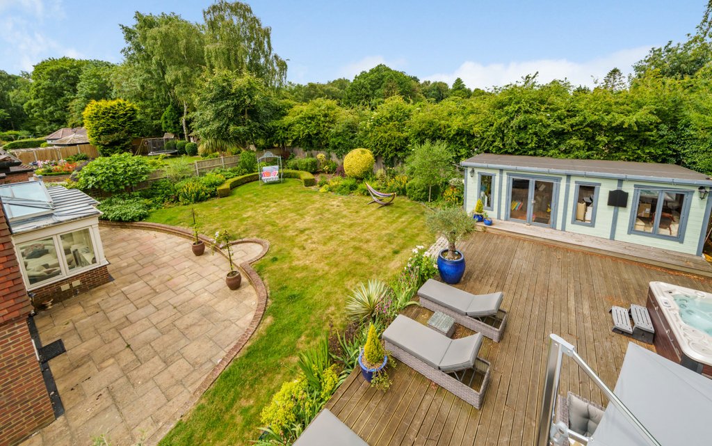 5 Bedroom house for sale in Brownings Orchard, Rodmersham ...