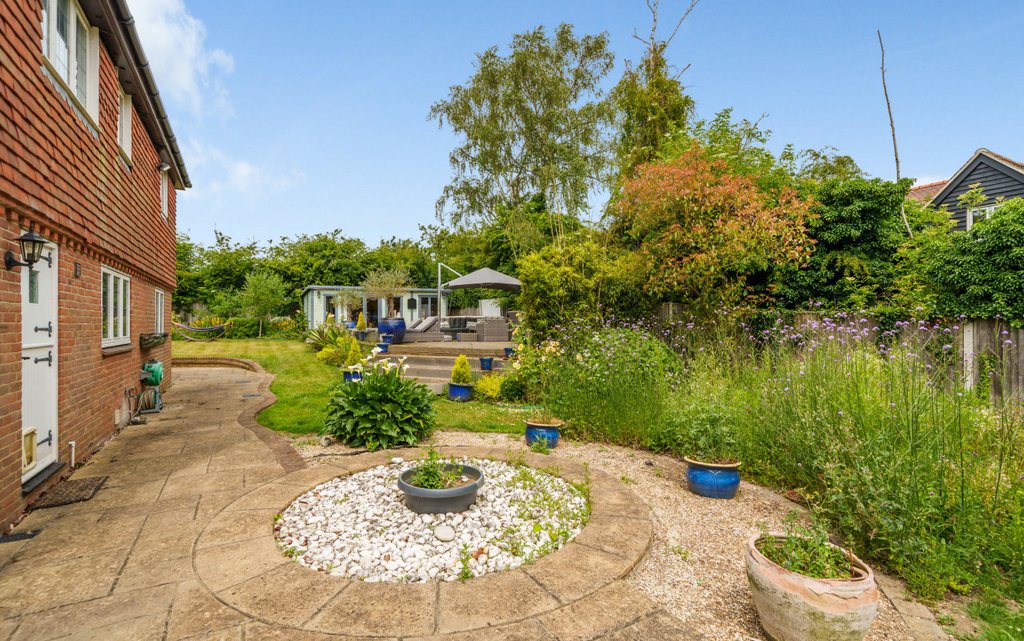 5 Bedroom house for sale in Brownings Orchard, Rodmersham ...