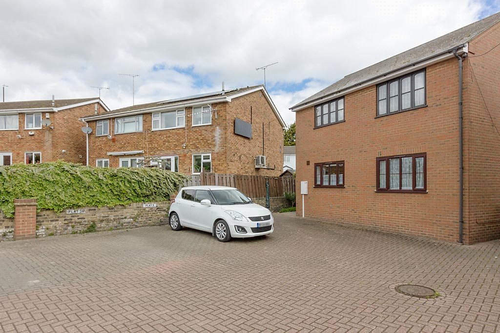 1 Bedroom flat/apartment for sale in Alexander Court, Chalkwell Road ...